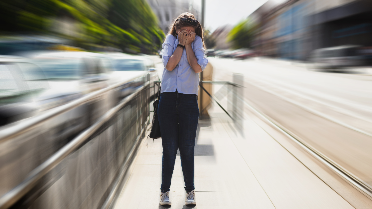 What Causes Agoraphobia? | DocVita